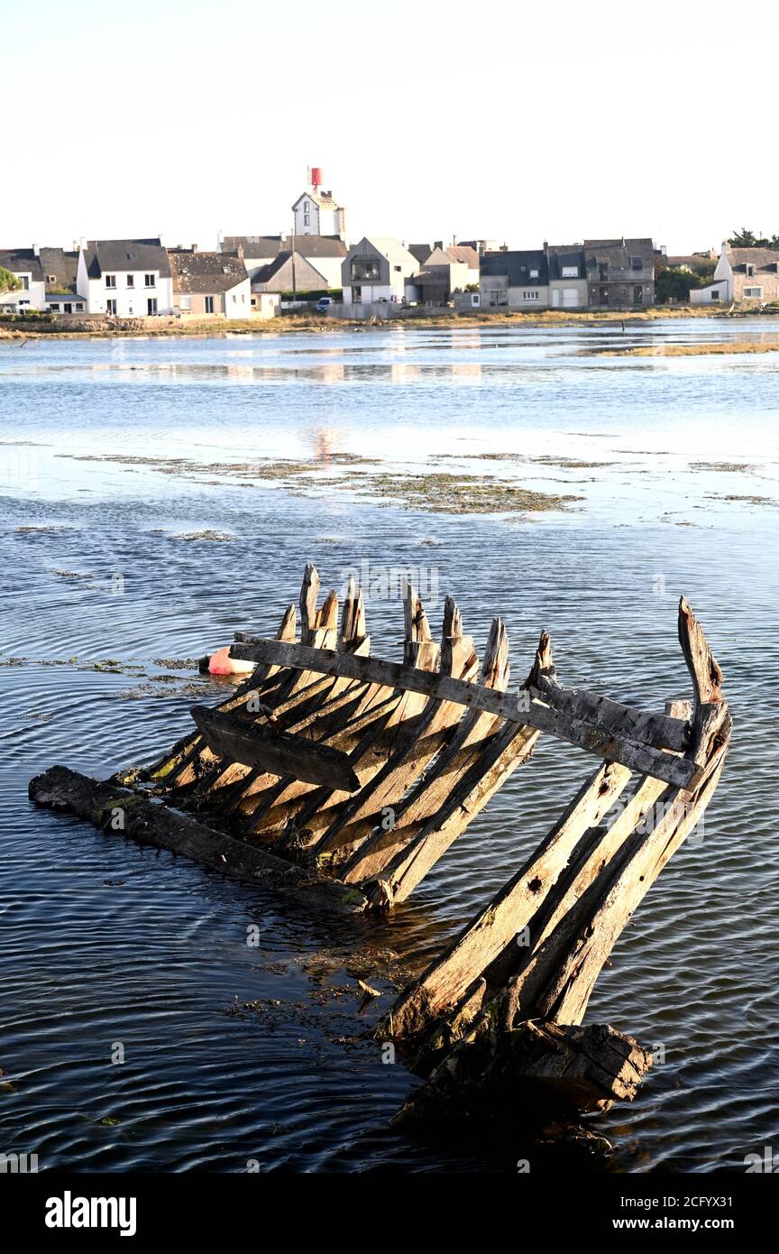 Boat skeleton hi-res stock photography and images - Alamy