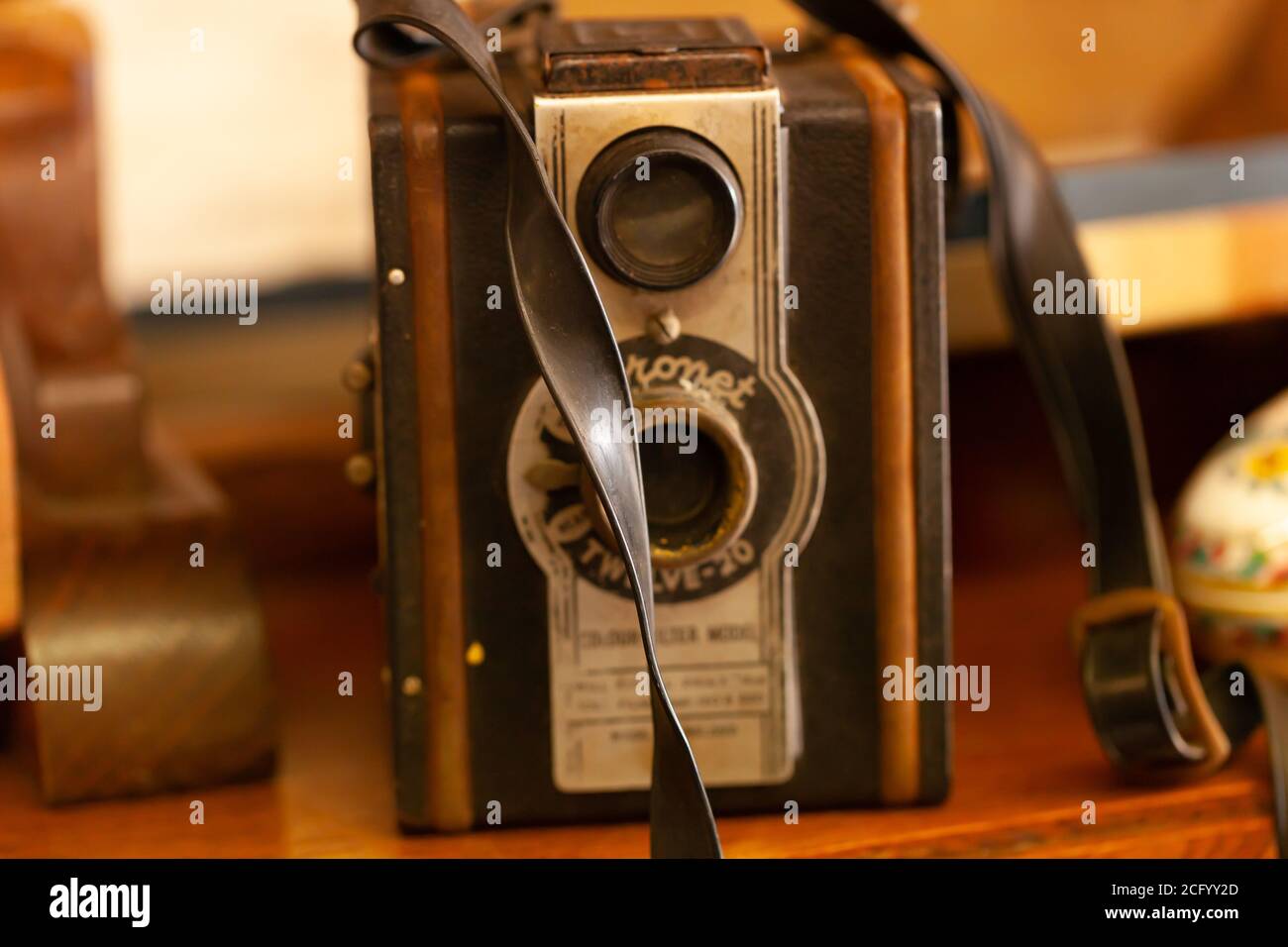 Retro Photography - View of a 1950's Coronet Twelve-20 box camera Stock ...