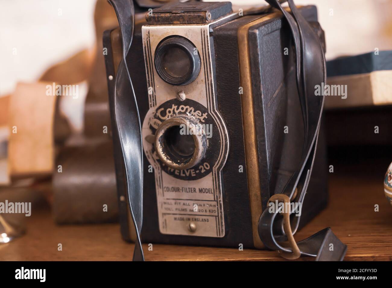 Retro Photography - View of a 1950's Coronet Twelve-20 box camera Stock ...