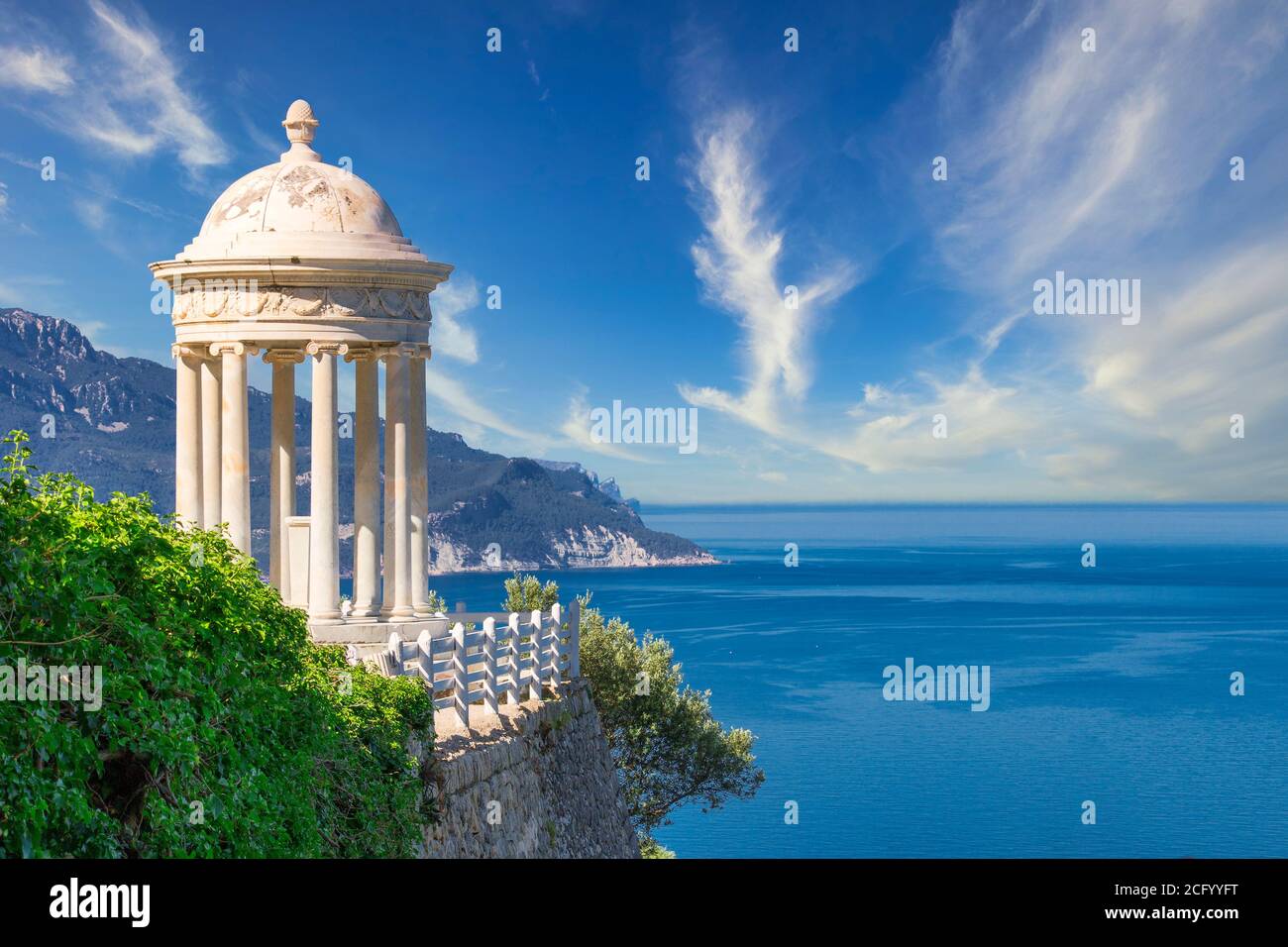 Son marroig temple majorca hi-res stock photography and images - Alamy