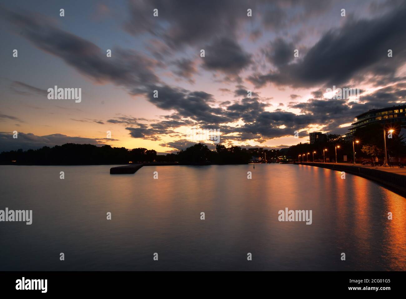 Bronte Harbour, Oakville Sunset time, long exposure Stock Photo - Alamy