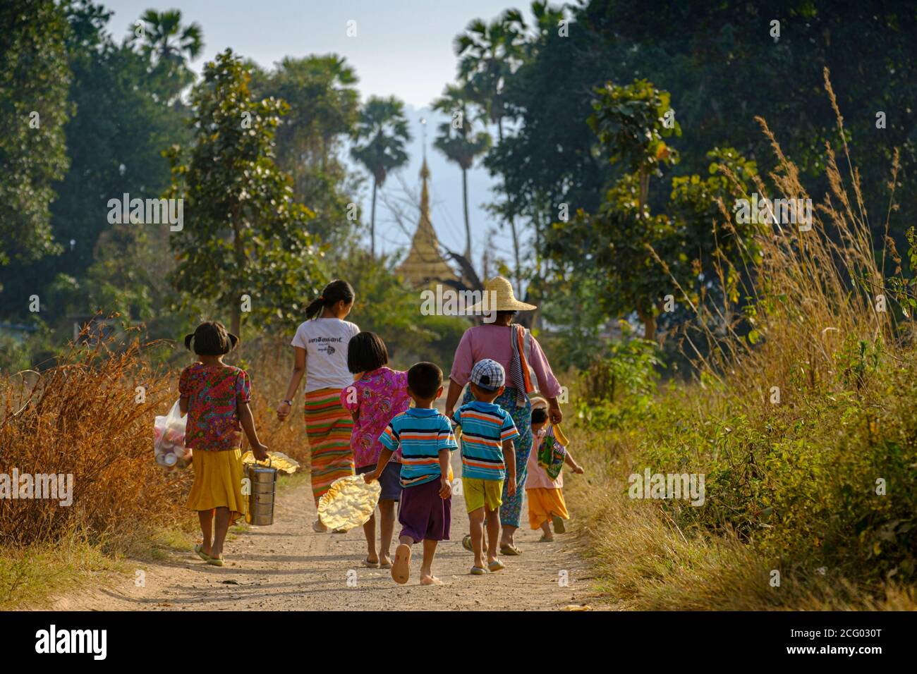 Myanmar (Burma), Shan state, Inle Lake, Pekhon, Village of Nan Thot ...