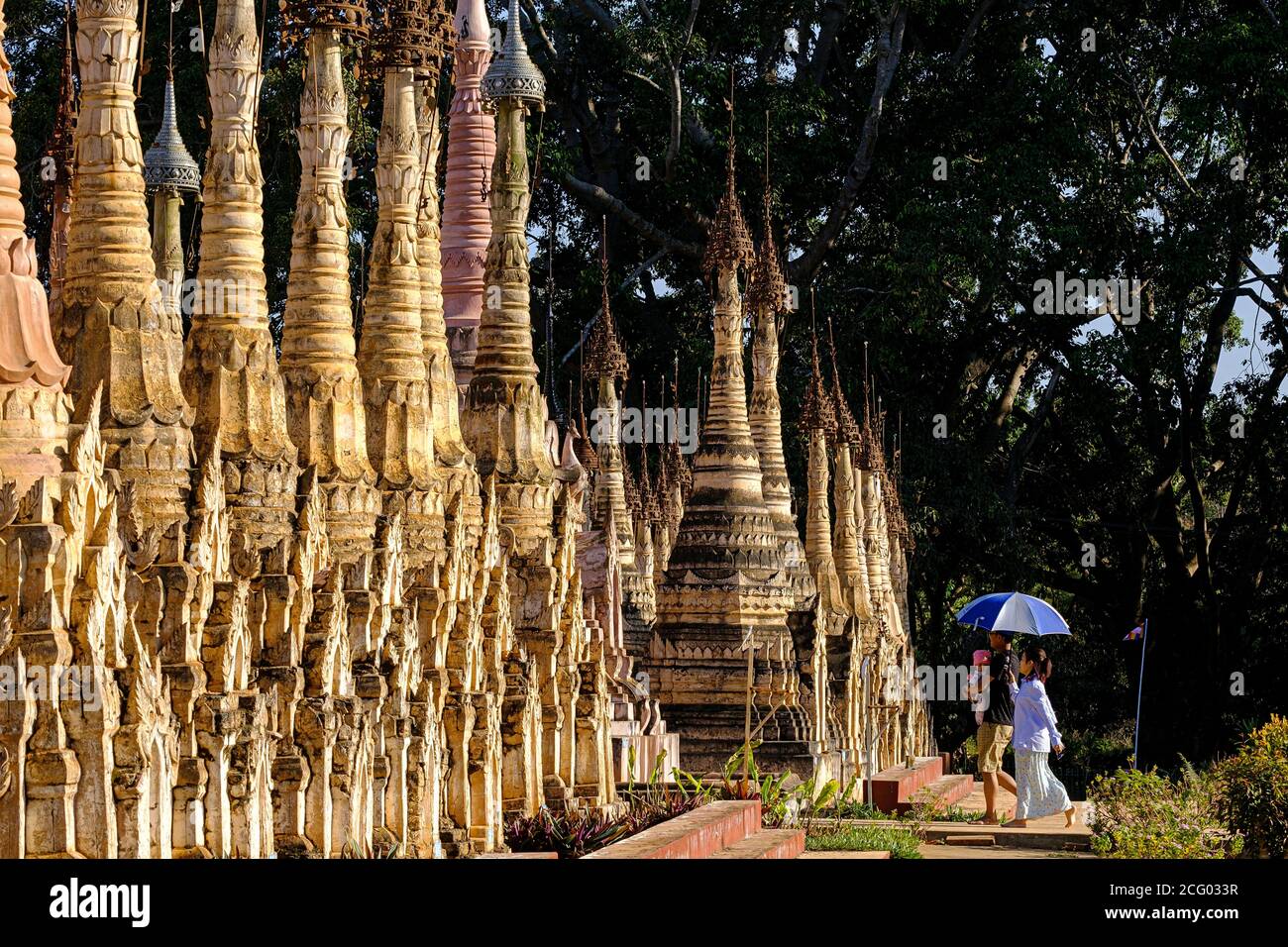 Myanmar (Burma), Shan state, Kakku pagodas, built by King Narapatisithu ...