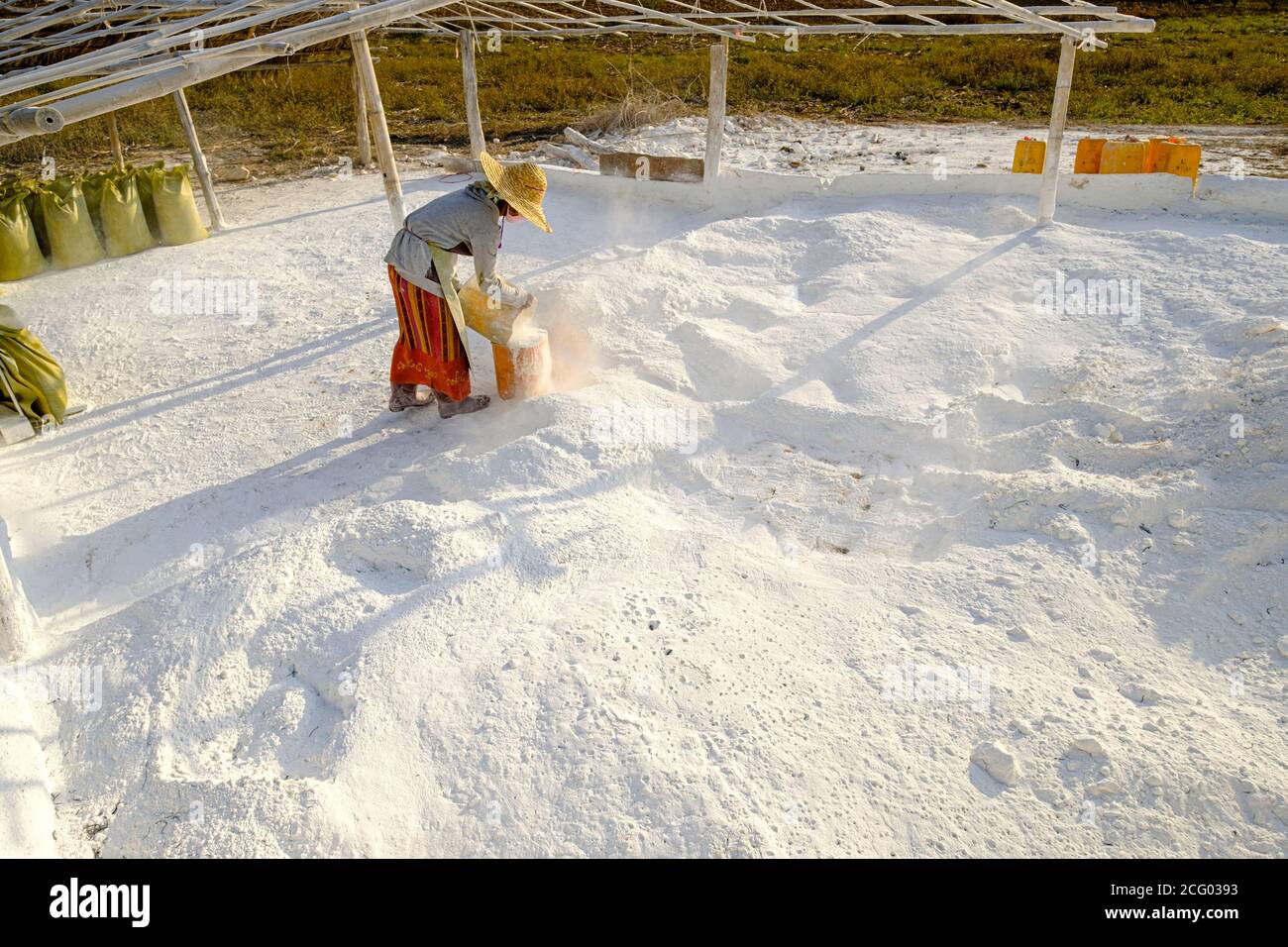 Myanmar (Burma), Shan state, Inle Lake, Pekhon, Village of Nan Thot ...