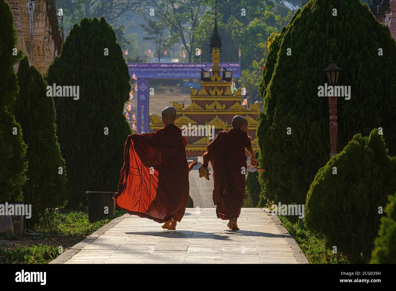 Myanmar (Burma), Shan state, Kakku pagodas, built by King Narapatisithu ...