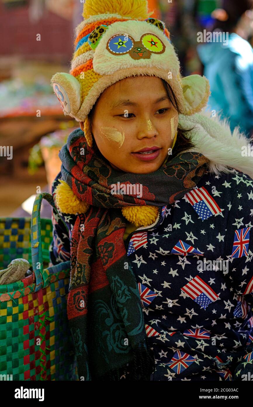 Myanmar (Burma), Shan state, Inle Lake, Pekhon Stock Photo - Alamy