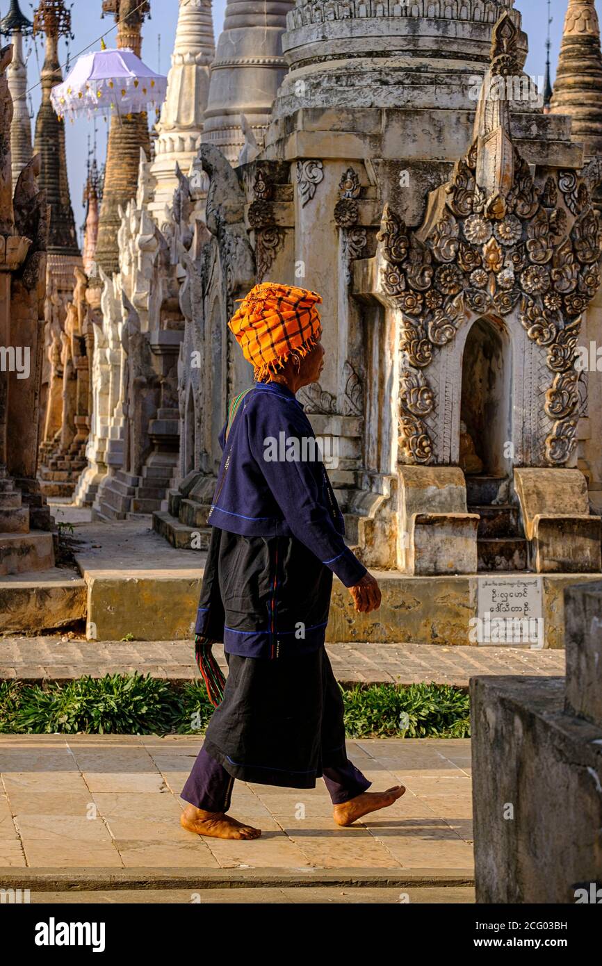 Myanmar (Burma), Shan state, Kakku pagodas, built by King Narapatisithu ...