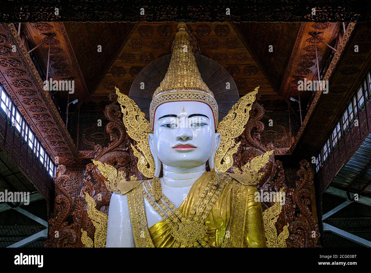 Myanmar (Burma), Yangoon, sitting Buddha, Pagoda of Ngar Htat Gyi Stock Photo - Alamy
