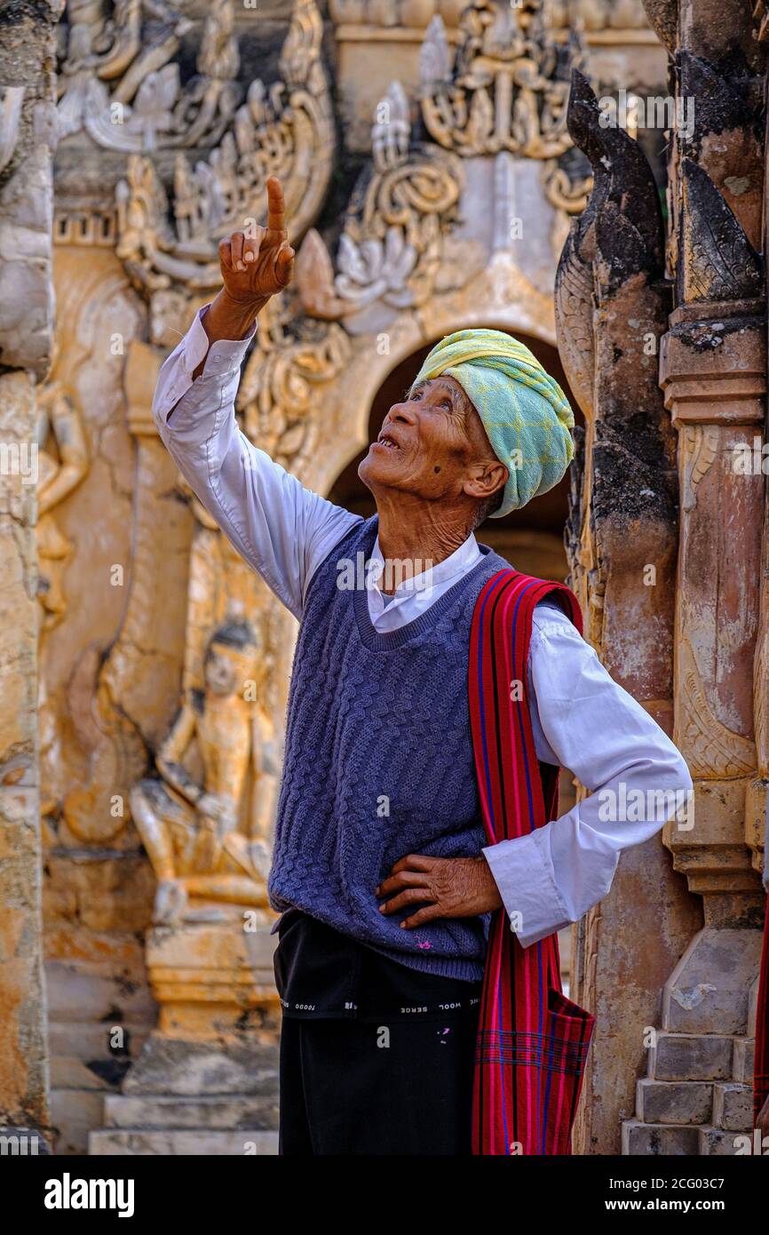 Myanmar (Burma), Shan state, Kakku pagodas, built by King Narapatisithu ...
