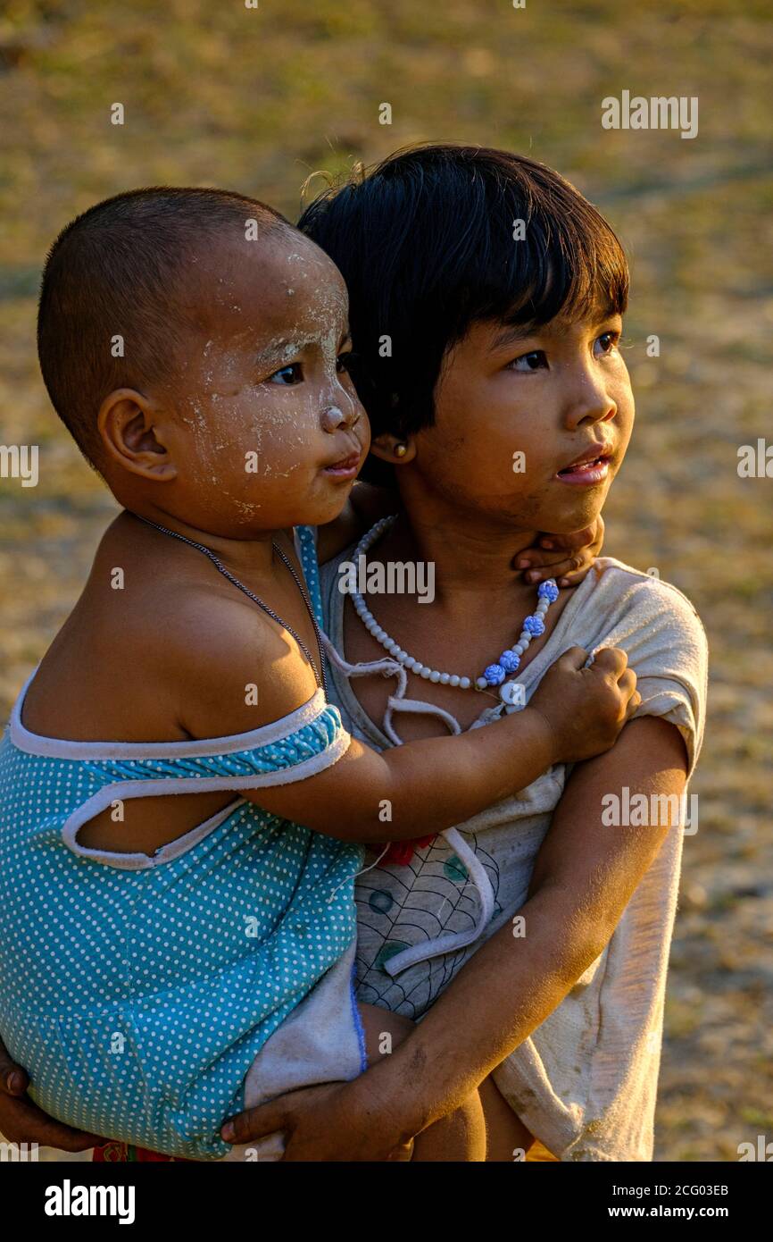 Myanmar (Burma), Karen or Kayin state, Hpa An, children Stock Photo - Alamy