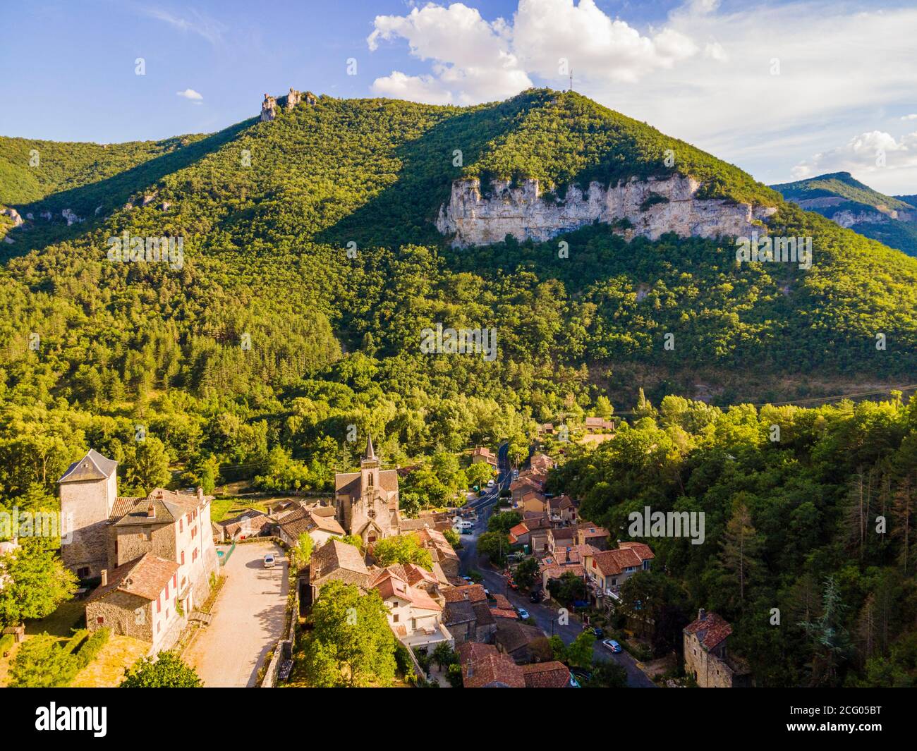 France, Aveyron, Gorges de la Dourbie, Le Monna, village around Millau ...