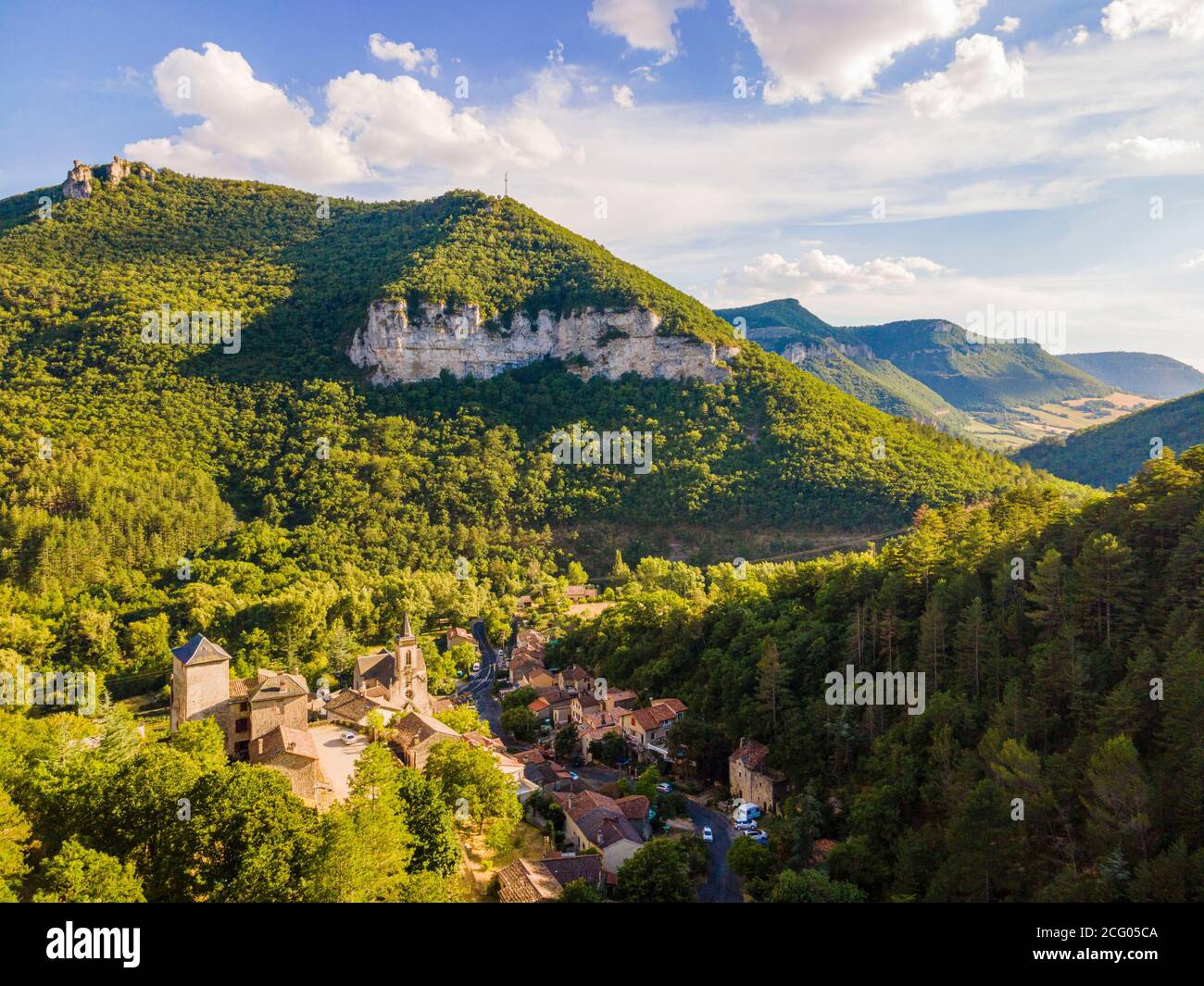 France, Aveyron, Gorges de la Dourbie, Le Monna, village around Millau ...