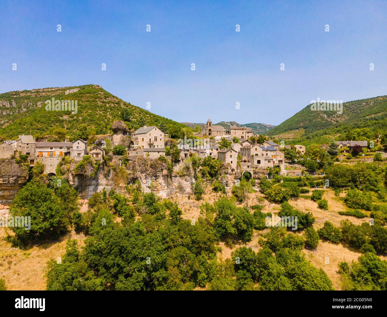 France, Aveyron, Gorges de la Dourbie, the perched village of Cantobre ...