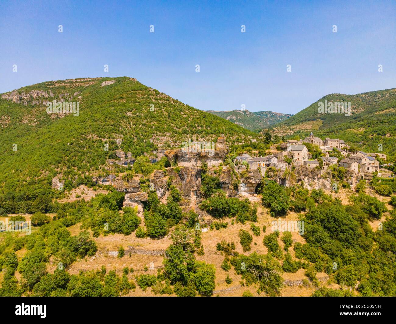 France, Aveyron, Gorges de la Dourbie, the perched village of Cantobre ...