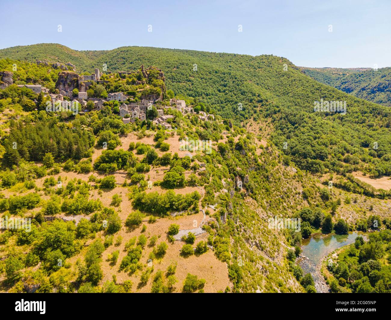 France, Aveyron, Gorges de la Dourbie, the perched village of Saint ...