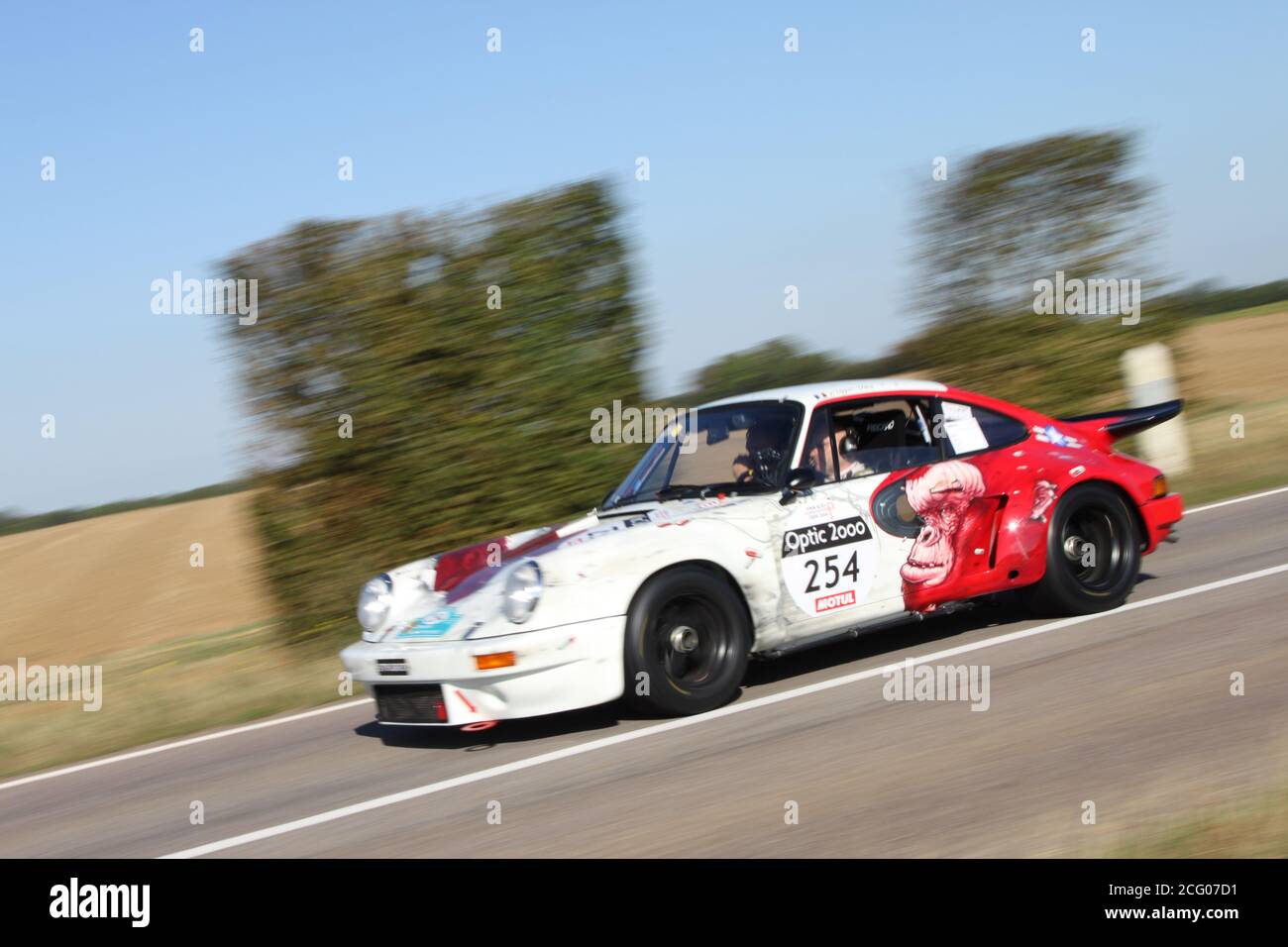 Optic 2000 hi-res stock photography and images - Alamy