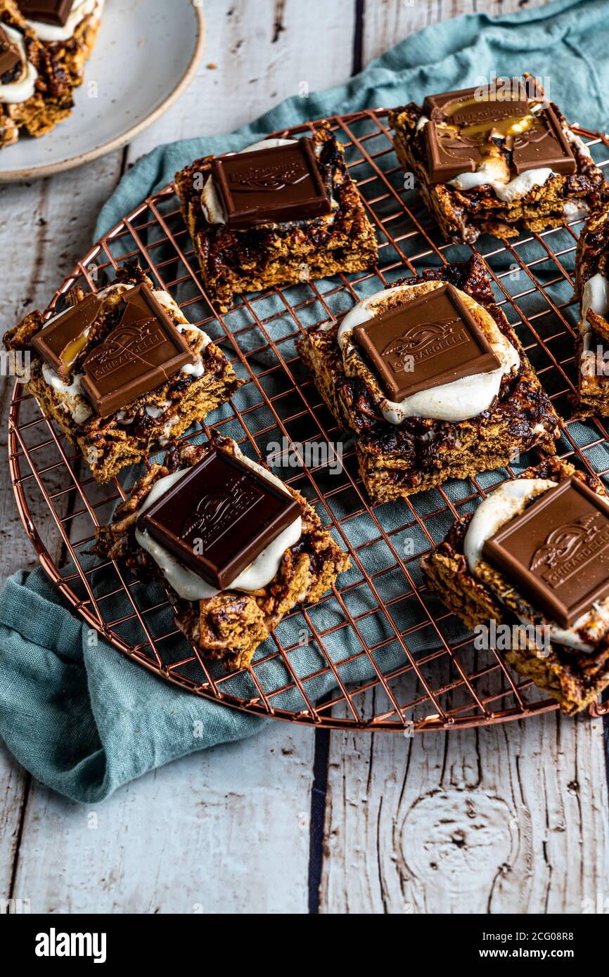 Golden Grahams s'mores bars Stock Photo - Alamy