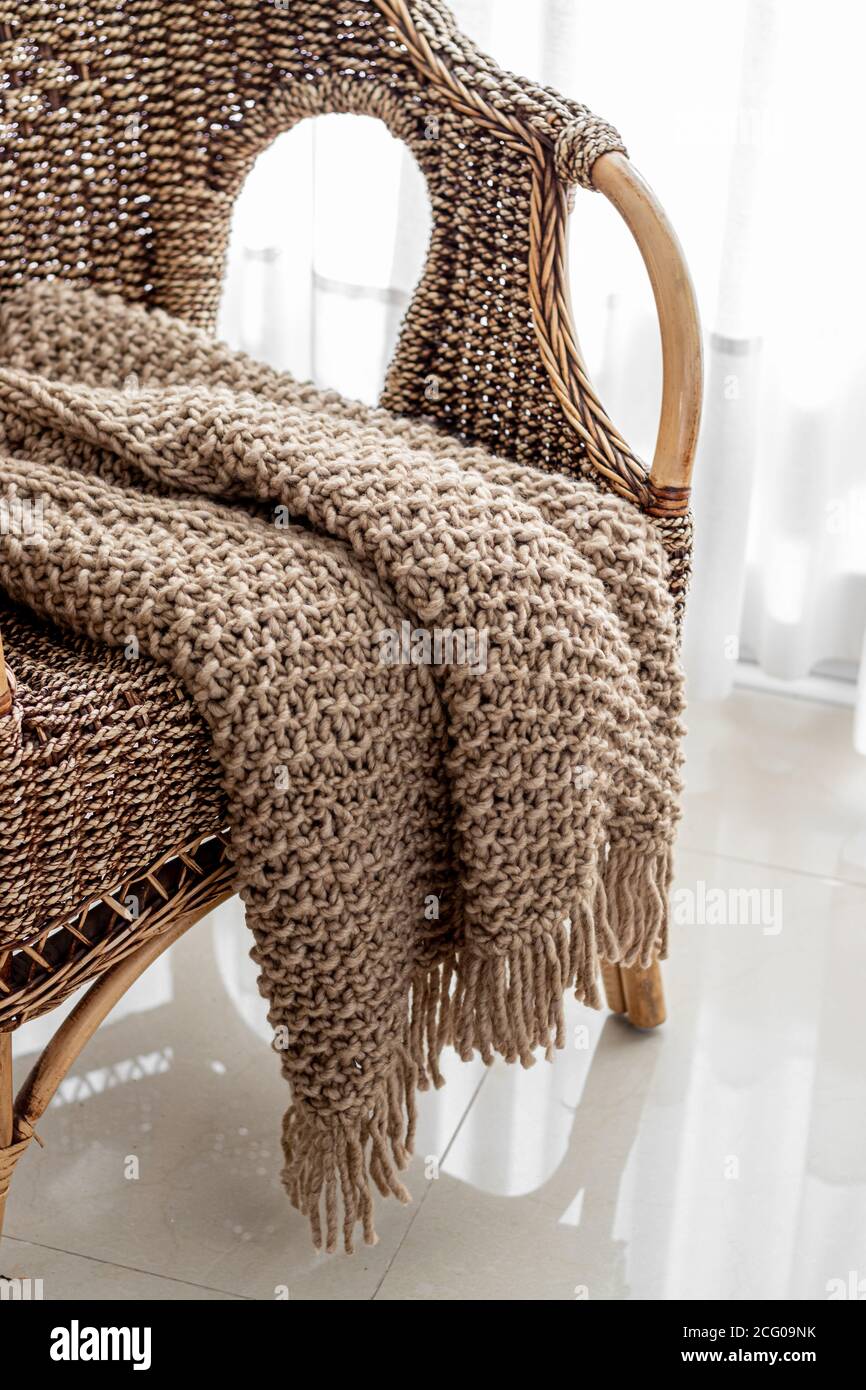 Cozy crochet blanket hi-res stock photography and images - Alamy