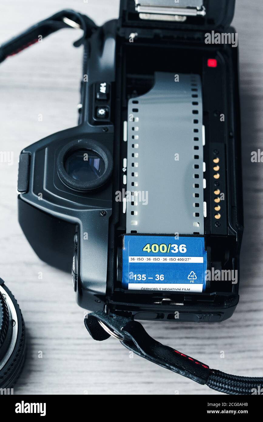 Roll negative film film cameras hi-res stock photography and images - Alamy