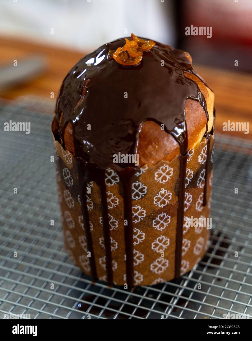 Chocolate panettone hi-res stock photography and images - Alamy