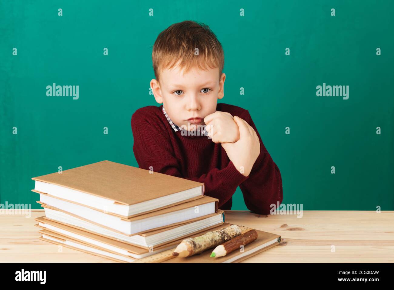Boy cry classroom book hi-res stock photography and images - Alamy