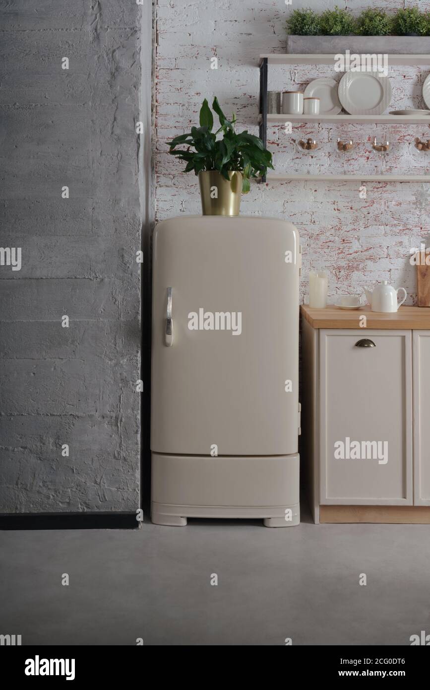Old fridge freezer hi-res stock photography and images - Alamy
