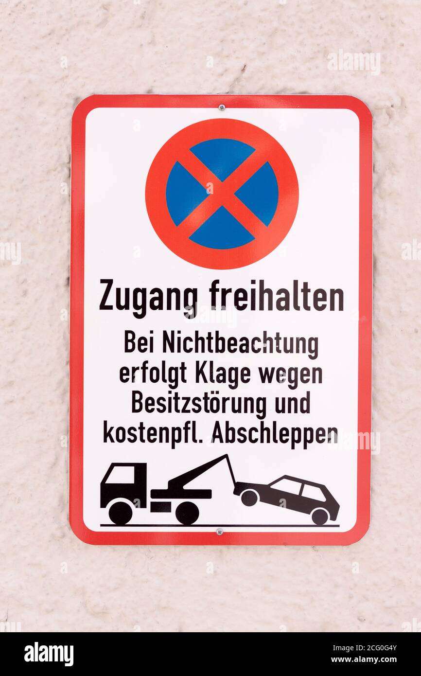 Sign, keep the driveway free, Salzburg, Austria Stock Photo - Alamy