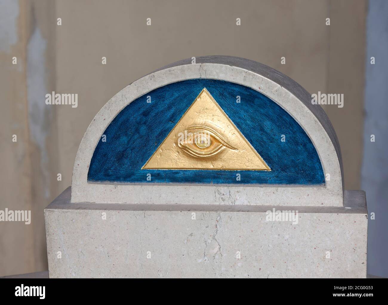 Cemetery tombstone eye hi-res stock photography and images - Alamy