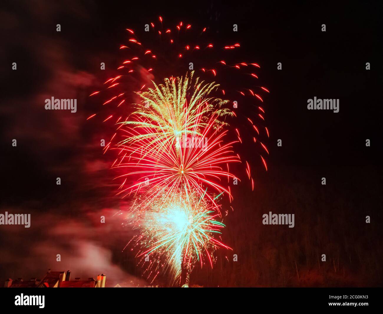Smoky fireworks hi-res stock photography and images - Alamy