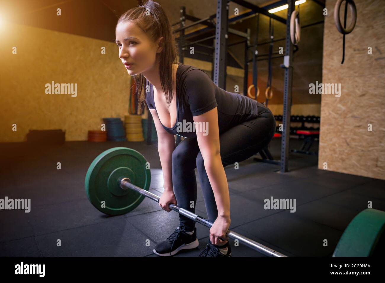 Young bodybuilder woman working hi-res stock photography and images - Alamy
