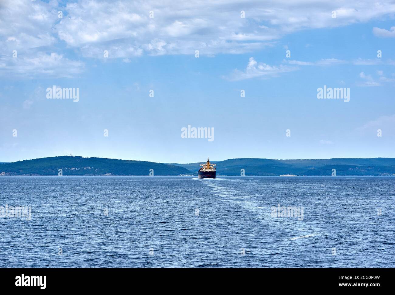 Empty cargo ship hi-res stock photography and images - Alamy