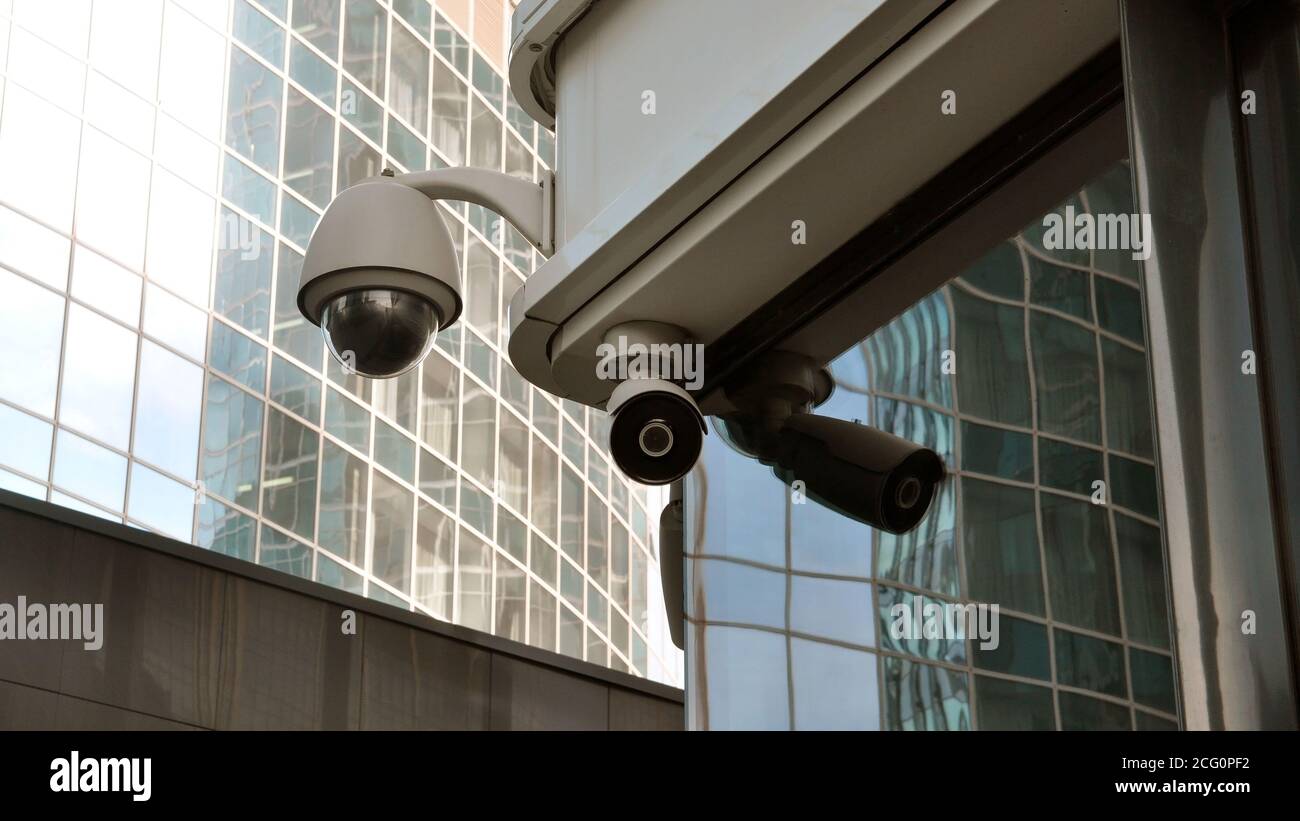 Cctv cameras house hi-res stock photography and images - Alamy