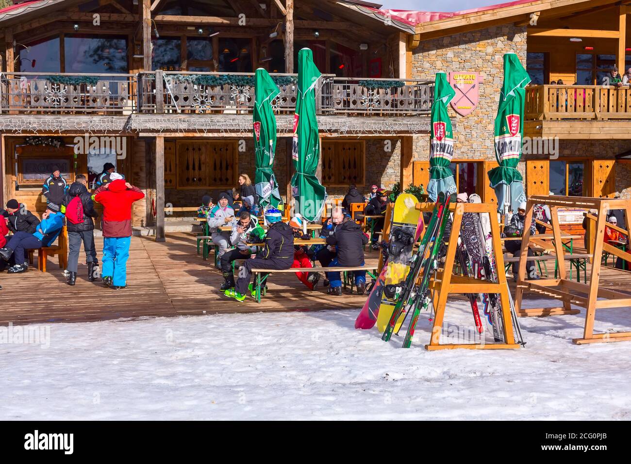 Outdoor cafe by ski slope hi-res stock photography and images - Alamy