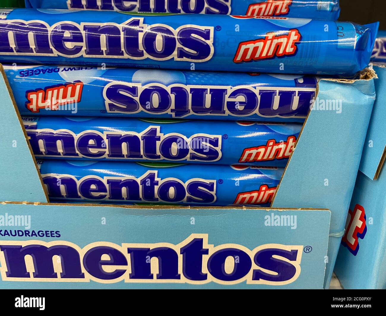 Mentos hi-res stock photography and images - Alamy