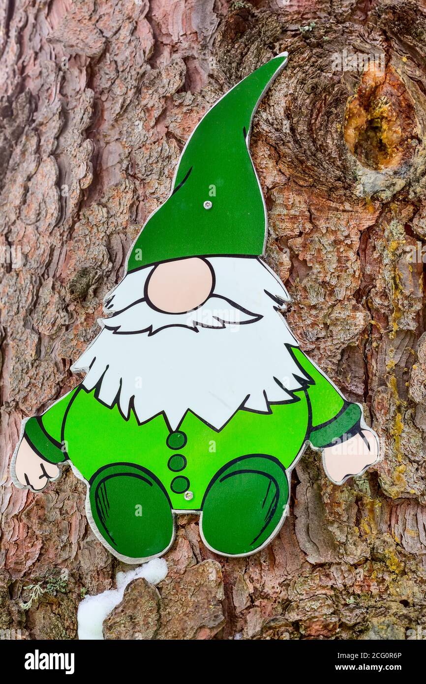 Park gnome hi-res stock photography and images - Alamy