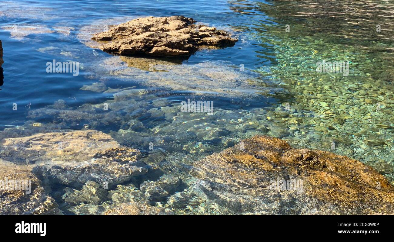 Pebble water ripples hi-res stock photography and images - Alamy