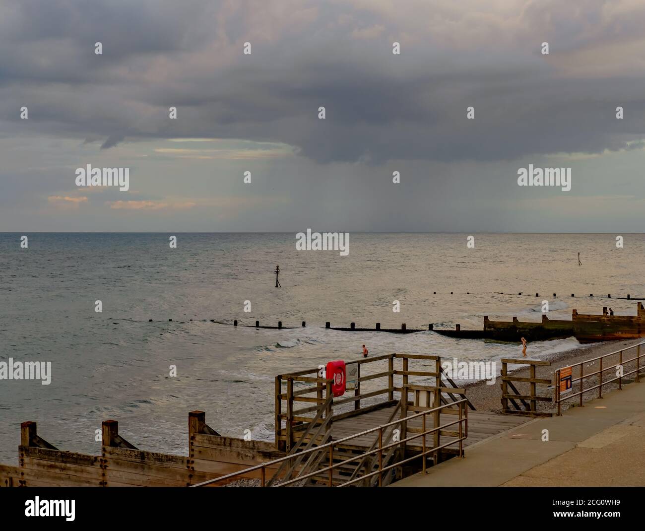 Groynes on the beach sheringham hi-res stock photography and images - Alamy