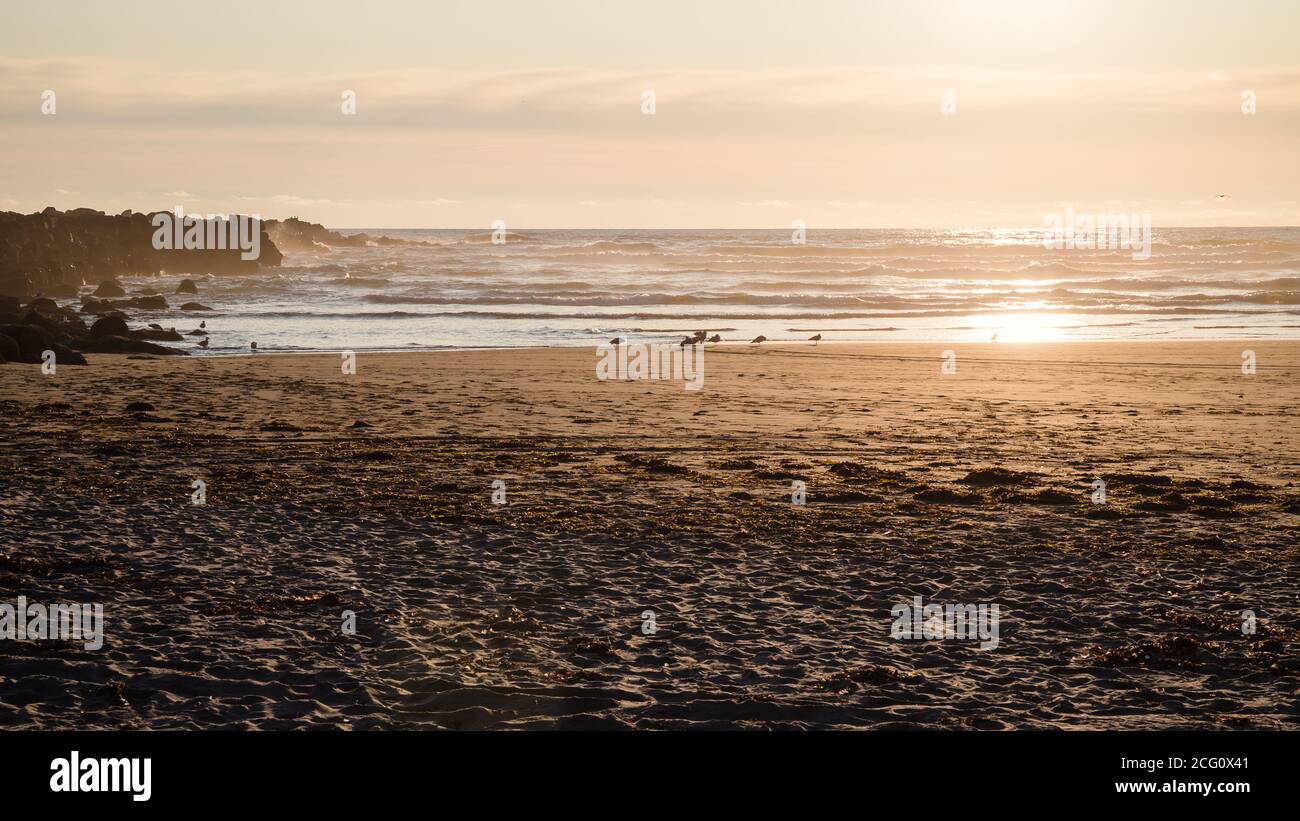 Panorama ocean sunset hi-res stock photography and images - Alamy