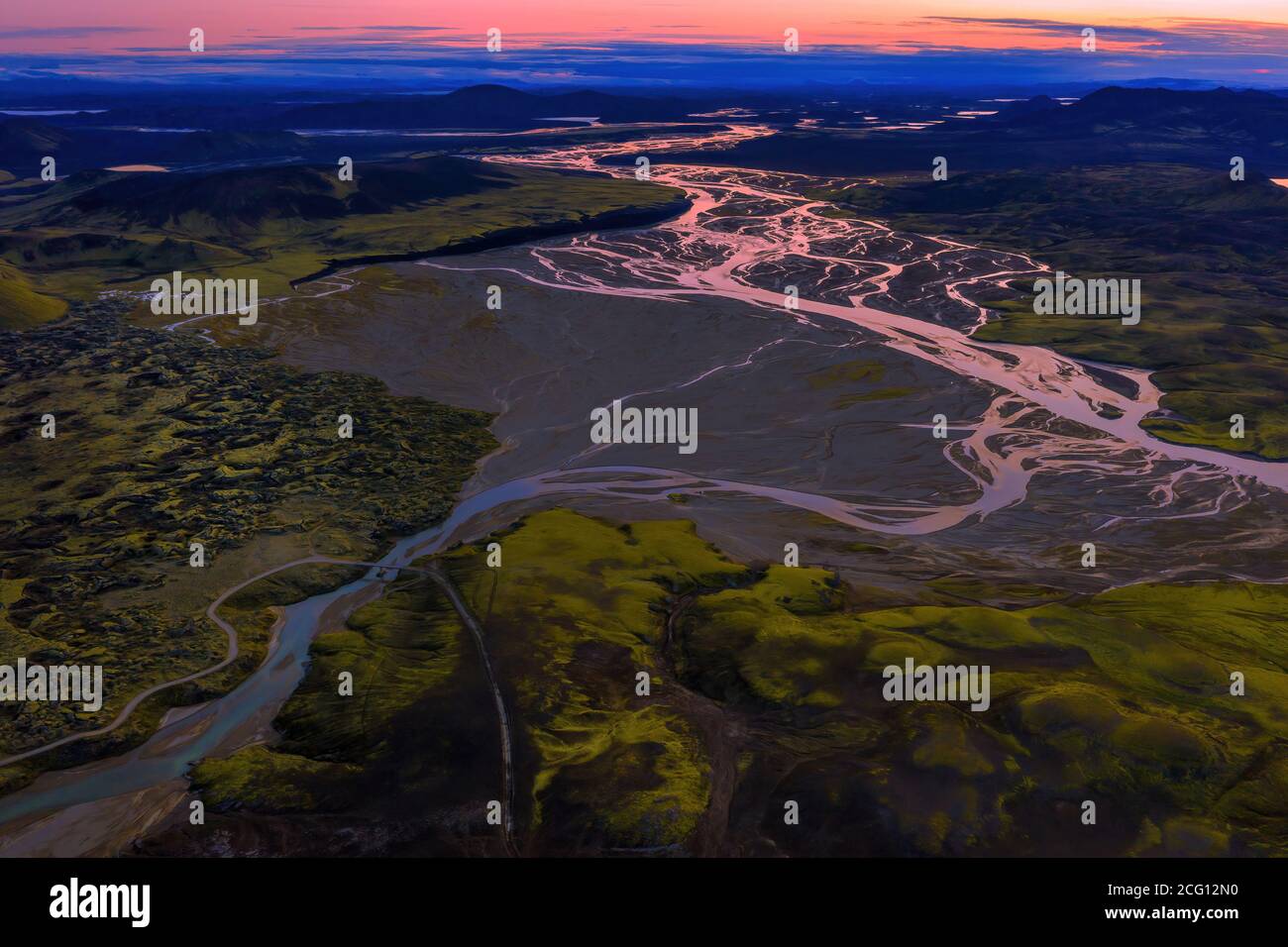 Roads and rivers hi-res stock photography and images - Alamy