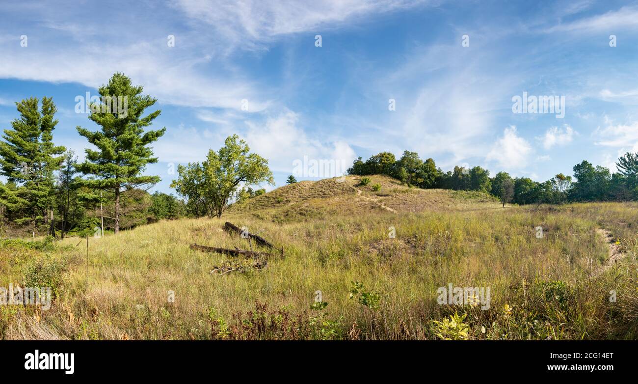 Landscape along the sandy trails of Dunes Ridge Trail on a beautiful ...