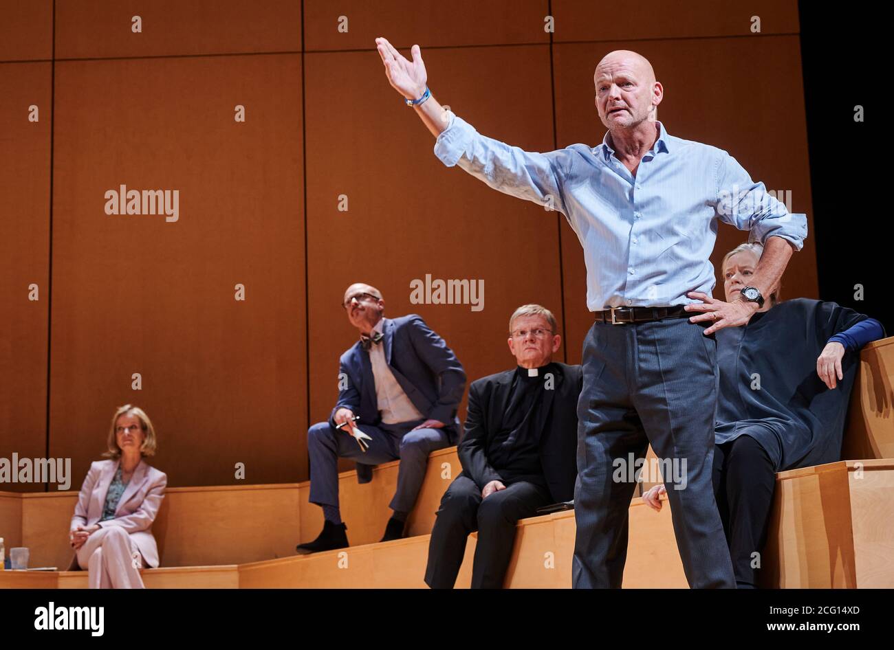 Berlin, Germany. 08th Sep, 2020. The actors, Judith Engel (l-r), Gerrit ...