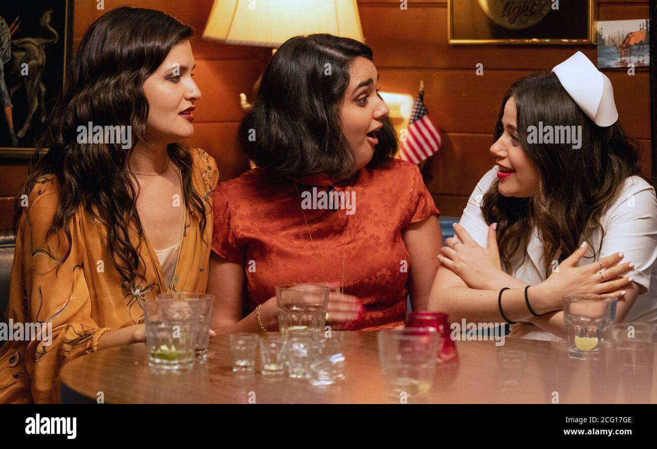 THE BROKEN HEARTS GALLERY, from left: Phillipa Soo, Geraldine ...