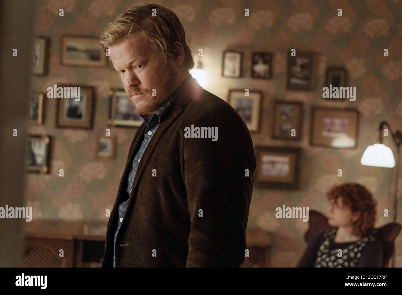 I'M THINKING OF ENDING THINGS, from left: Jesse Plemons, Jessie Buckley ...