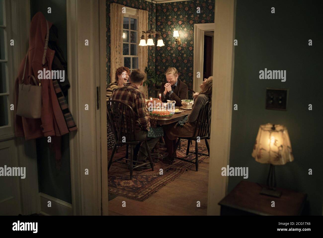 I'M THINKING OF ENDING THINGS, from left: Jessie Buckley, David Thewlis ...