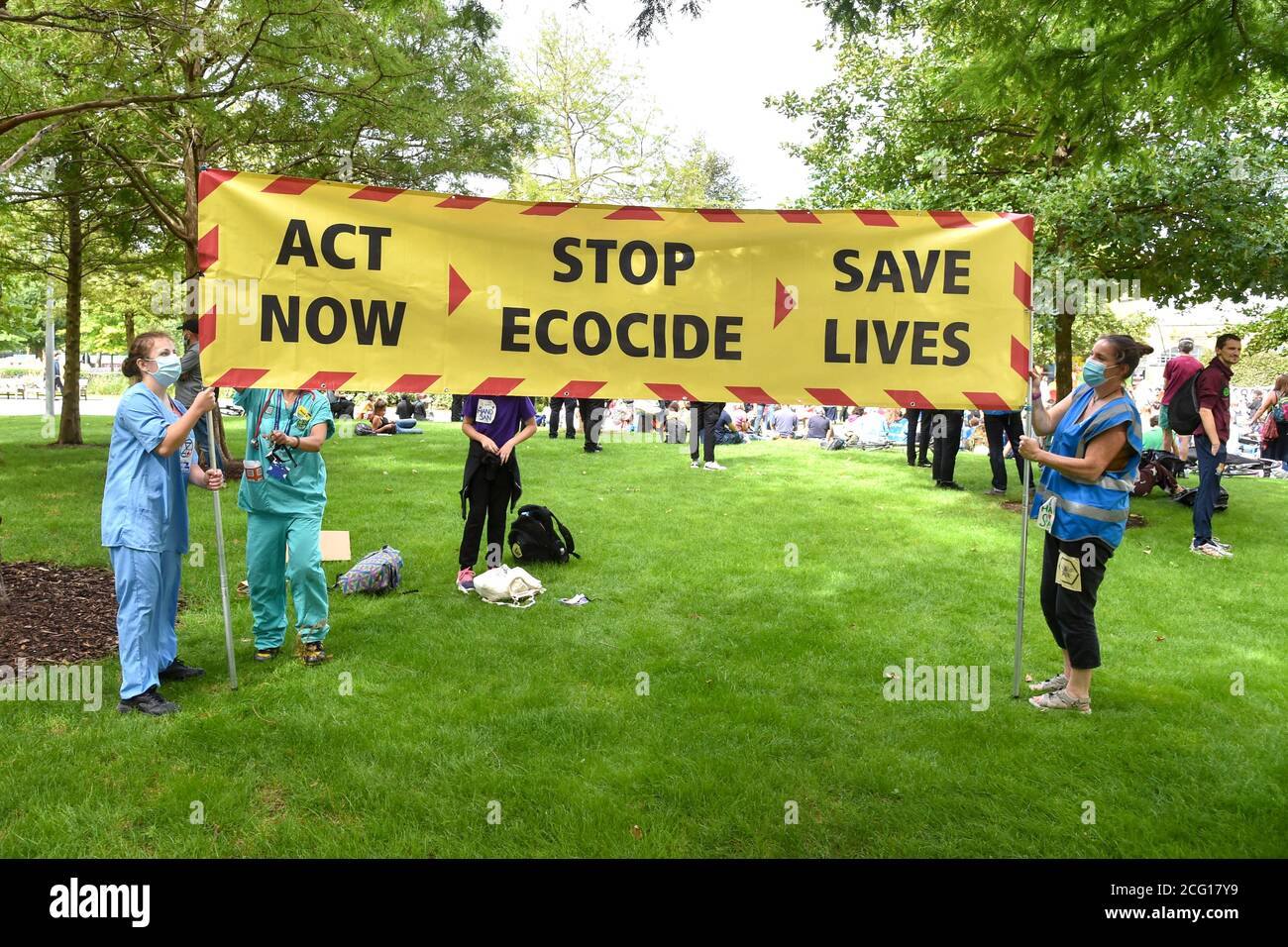 Save them now banner hi-res stock photography and images - Alamy