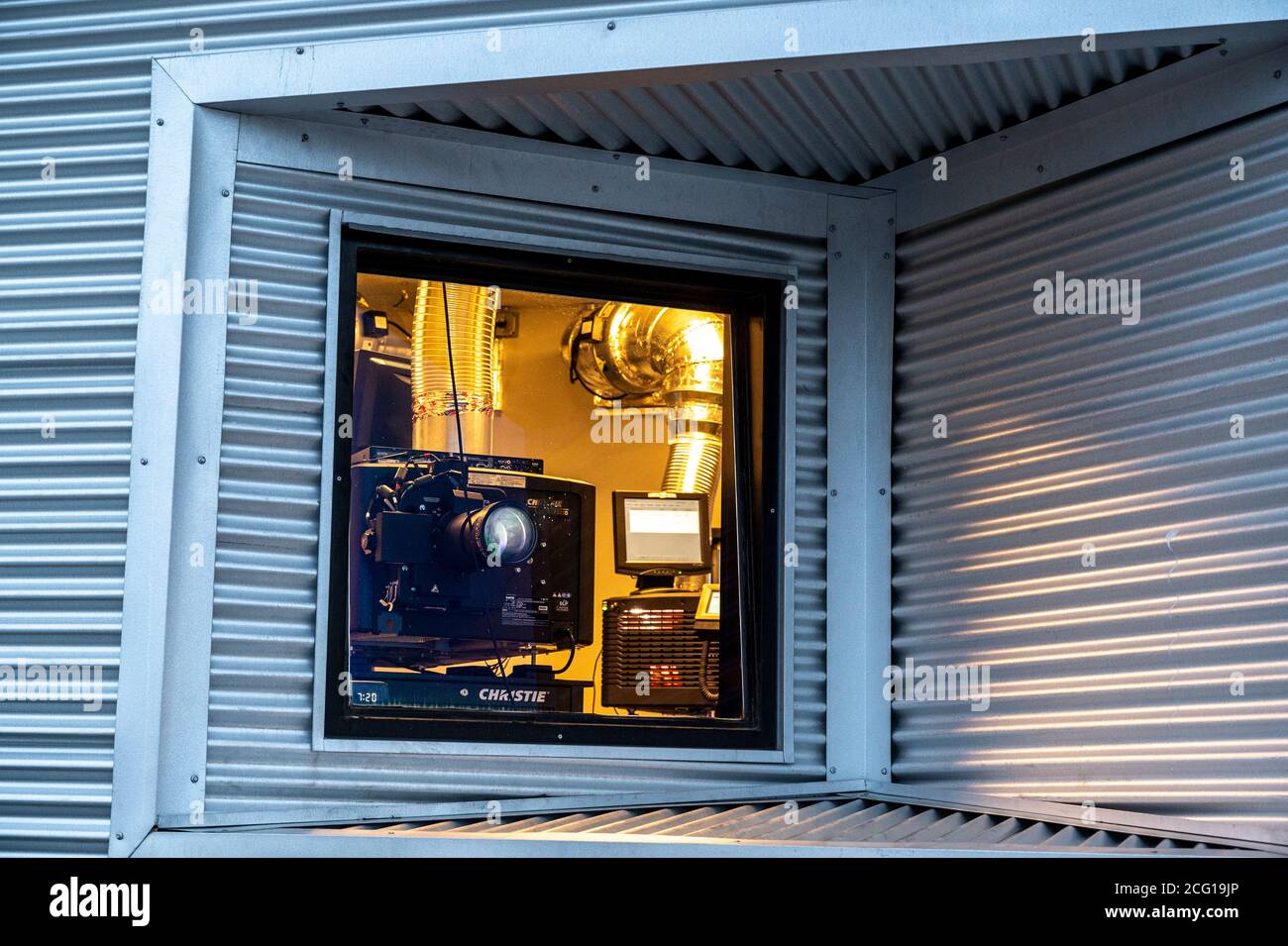 Projection building hi-res stock photography and images - Alamy