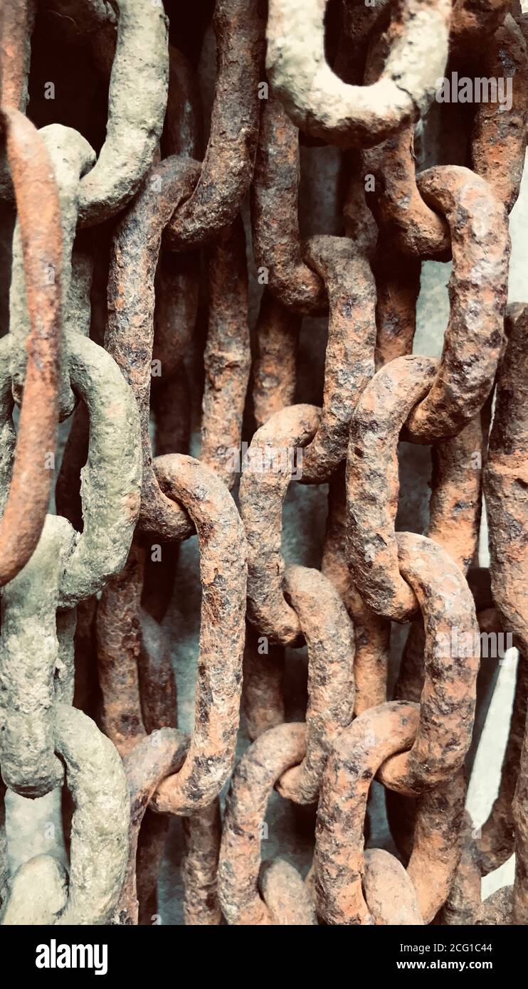 Different chains hi-res stock photography and images - Alamy