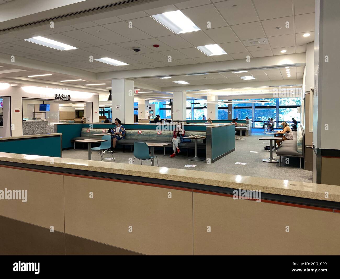 Spaced out people hi-res stock photography and images - Alamy