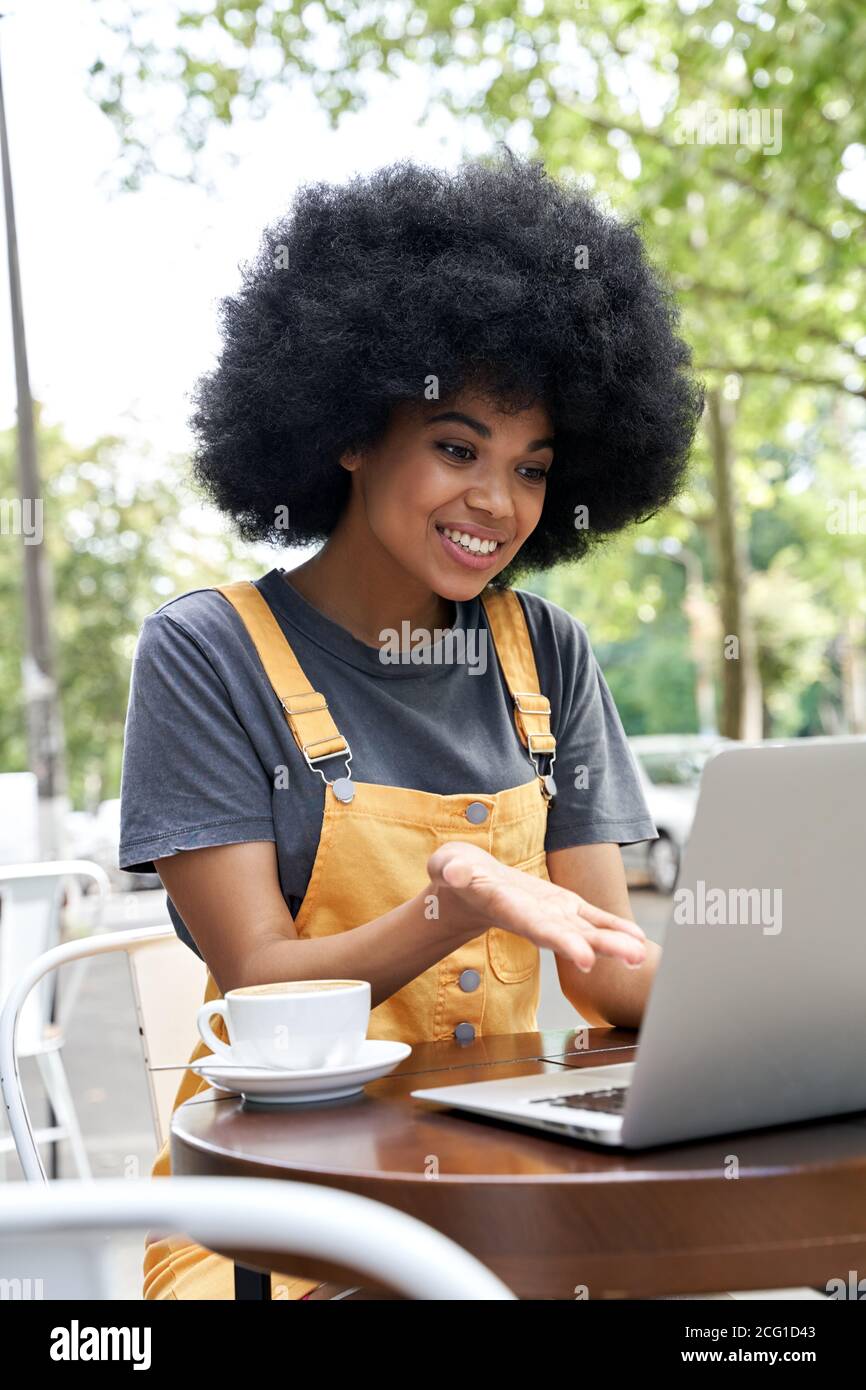 African laptop outside hi-res stock photography and images - Alamy