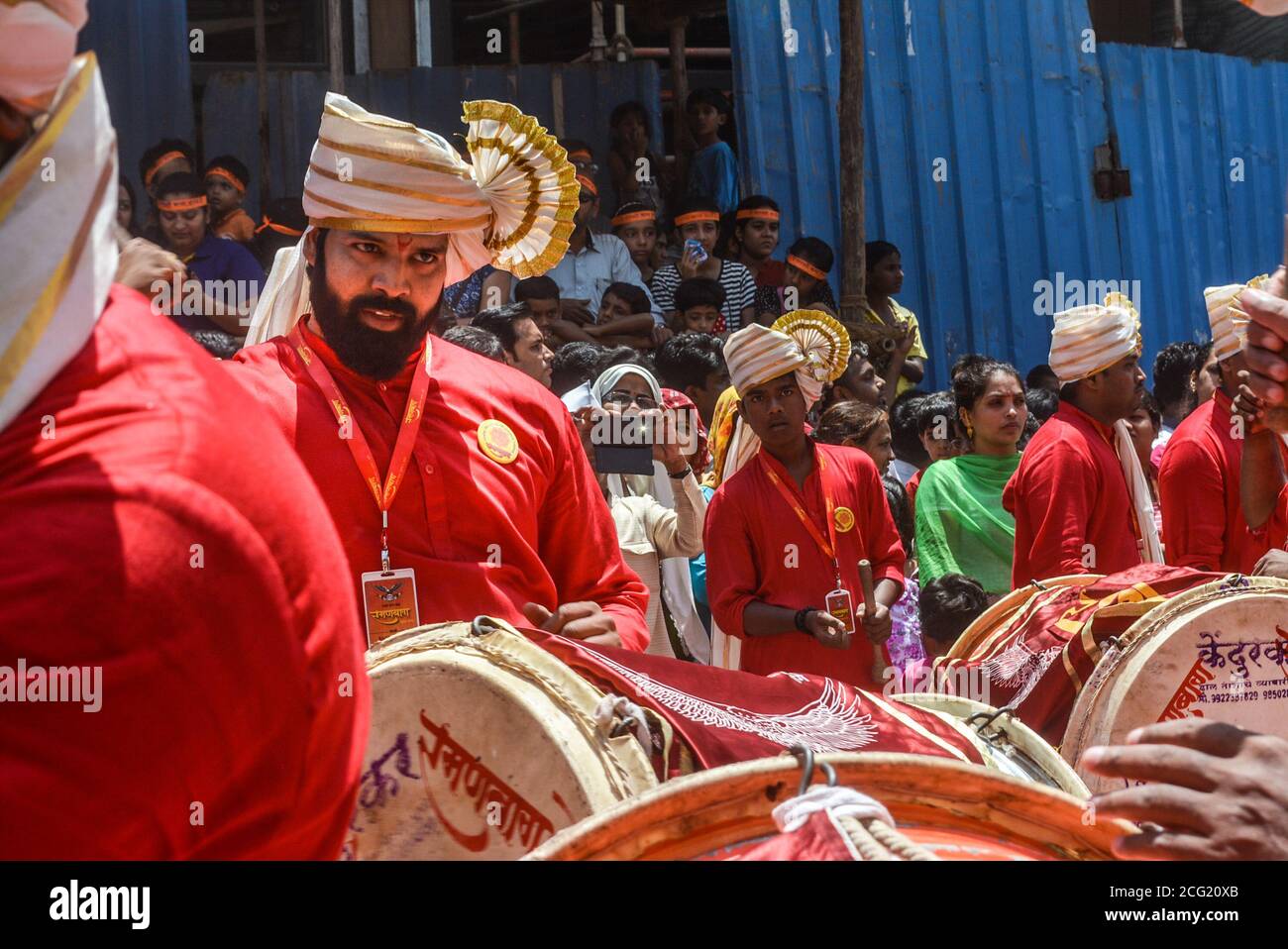Dhol tasha hi-res stock photography and images - Alamy